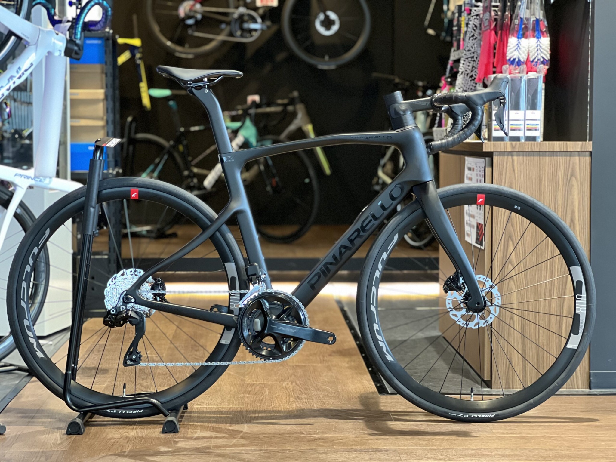 【2023ピナレロ入荷情報！】Pinarello X3が入荷いたしました！ | BEACH LINE BICYCLE | ワンハンドレッド ...